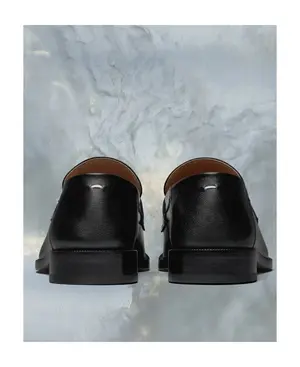 MAISON MARGIELA Tabi Toe Loafers