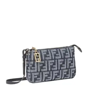 Fendi Baguette Ff Jacquard Pouch With Chain Strap - Blue