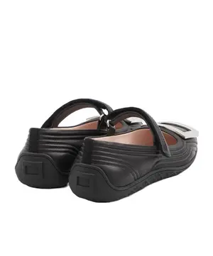 ROGER VIVIER Buckle Detail Ballet Flats