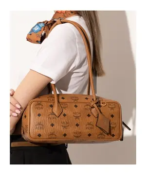 Mcm East West Shoulder Bag - Brown