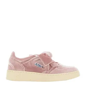 AUTRY Bloom Velvet Low Top Sneakers With Bow Detailing - Pink
