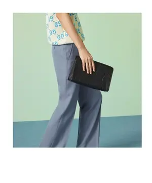 Gucci Jumbo Gg Zipped Clutch Bag