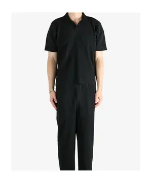 Issey Miyake Homme Plissé Short Sleeved Pleated Polo Shirt - Black