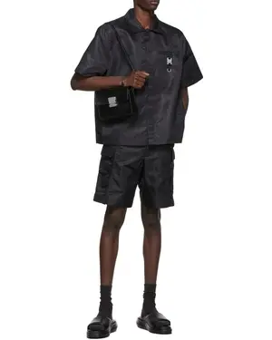1017 Alyx 9sm Knee-length Cargo Shorts With Logo Detail