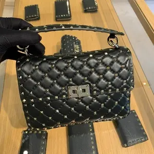 Valentino Garavani Rockstud W Spike Shoulder Bag - Black
