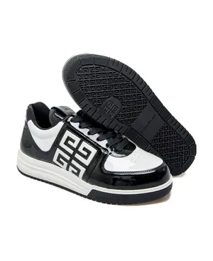 Givenchy G4 Round Toe Low-top Sneakers - Black