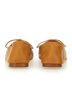 Hereu Artisan Bow Detail Flat