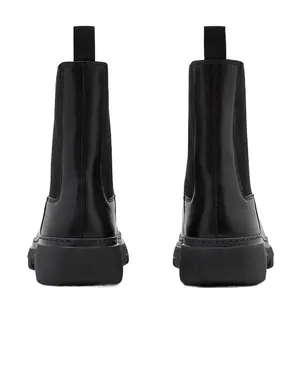 Burberry Elasticated-panel Chelsea Boots