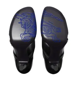 Burberry Zip-detailed Ankle Boots - Black