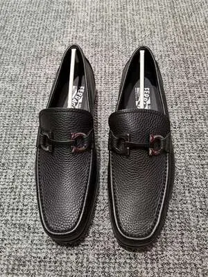 FERRAGAMO Gancini Ornament Moccasins - Black