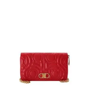 FERRAGAMO Logo Embossed Chain Wallet - Red