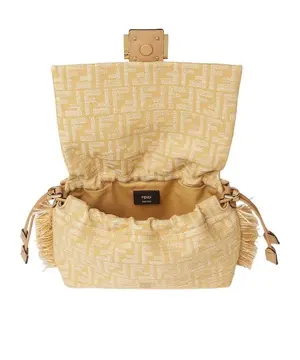 Fendi Mamma Baguette Medium Shoulder Bag - Light Brown