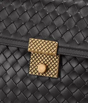 Bottega Veneta Woven Shoulder Bag With Clasp