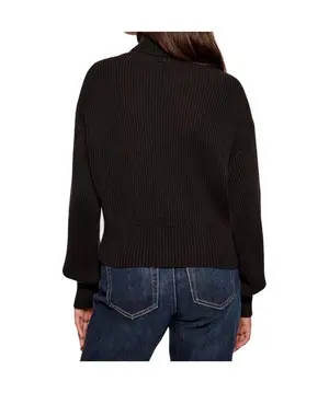 Calvin Klein Turtleneck Knitted Pullover With Contrasting Logo - Black