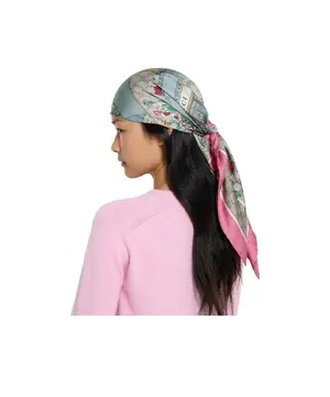 Gucci Printed Silk Twill Carr - Gray
