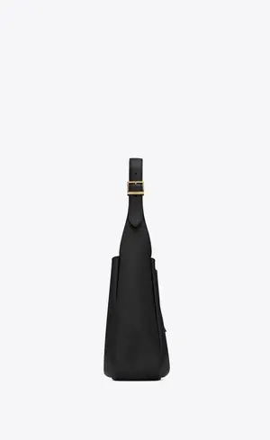 Saint Laurent Le 5 À 7 Logo Plaque Shoulder Bag - Black
