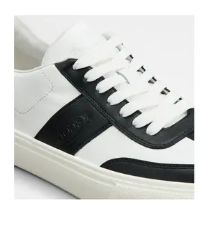 TOD'S Logo Detailed Low-top Sneakers