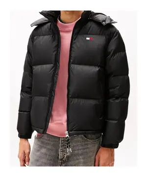 Tommy Hilfiger Quilted Hooded Puffer Jacket With Zip Closure