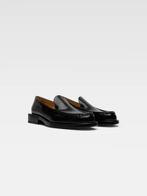 Jacquemus Round Toe Slip-on Loafers