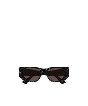 Gucci Cat-eye Frame Sunglasses - Black