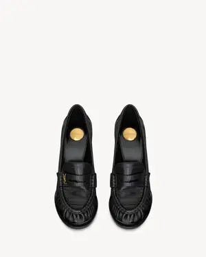 Saint Laurent Le Loafer Logo Plaque Pumps - Black