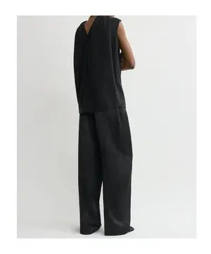 TOTEME Sleeveless Cocoon Cape Blouse
