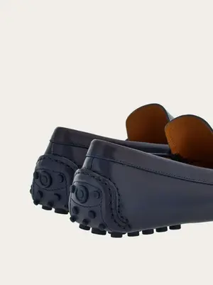 FERRAGAMO Logo Horsebit Loafers - Black