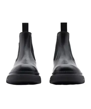 Burberry Round Toe Chelsea Boots - Black