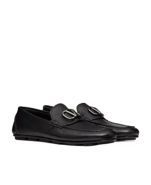 Valentino Garavani Vlogo Signature Grainy Calfskin Driving Shoes