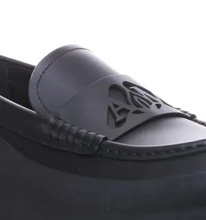 Alexander McQueen The Seal" Slip-on Loafers With Chunky Platform