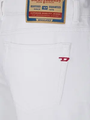 DIESEL® 1978 D-akemi Jeans