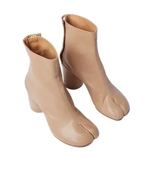 MAISON MARGIELA Tabi Ankle Boots - Nude