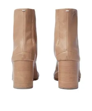 MAISON MARGIELA Tabi Ankle Boots - Nude