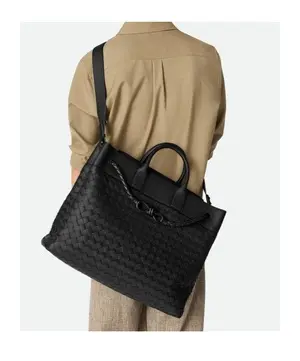 Bottega Veneta Andiamo Voyager Tote - Black