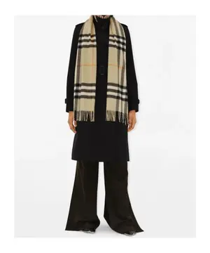 Burberry Checked Fringed-edge Scarf - Light Sage