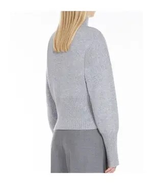 Max Mara High Neck Long Sleeve Jumper With Diamond Inlay - Light Gray
