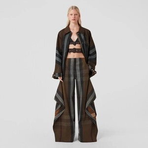 Burberry Checked Long-sleeve Jacket