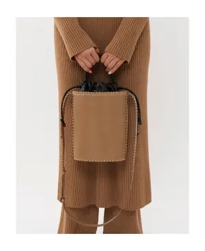 Chloé Logo Shoulder Bag