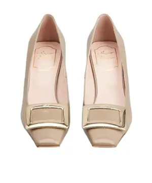 ROGER VIVIER Logo Buckled Block Heel Pumps - Beige