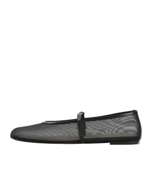 STUART WEITZMAN Round Toe Ballet Flats