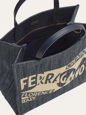 FERRAGAMO Logo Shoulder Bag