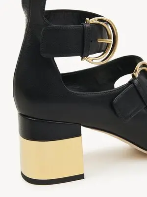 Chloé Alizè Pumps With Buckle Detailing