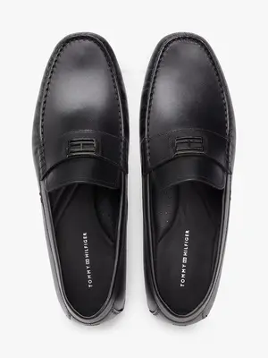 Tommy Hilfiger Leather Driver With Signature Plaque