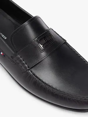 Tommy Hilfiger Leather Driver With Signature Plaque