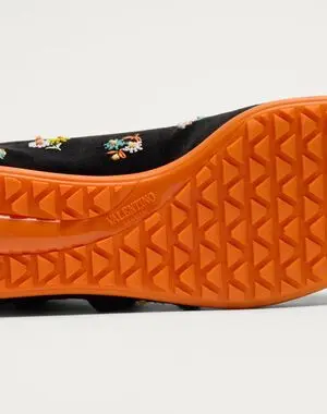 Valentino Garavani Chromathon Lace-up Sneakers With Floral Embellishments - Black
