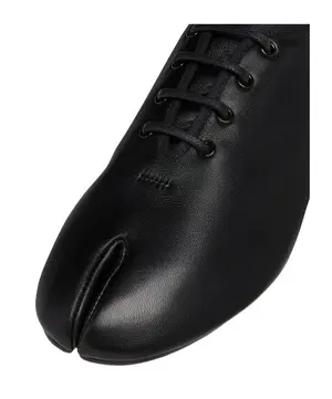MAISON MARGIELA Tabi Jazz Lace-up Shoes - Black
