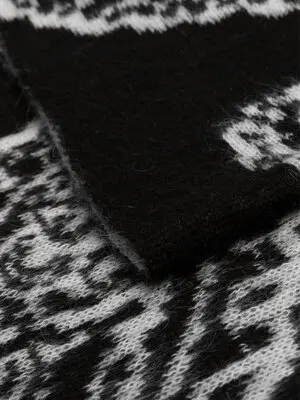 424 FAIRFAX Paisley Pattern Scarf