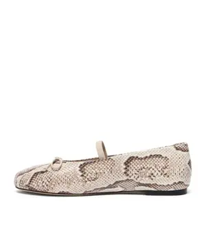 STUART WEITZMAN Prima Bow Ballet Mary Jane Flats