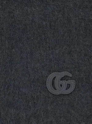 Gucci Logo Patch Fringed Scarf - Black