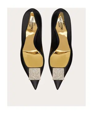 Valentino Garavani One Stud Pointed Toe Pumps